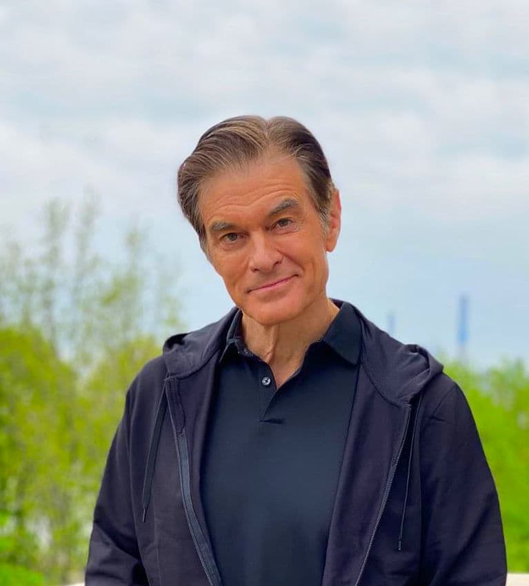 Chi è il DR OZ, il medico tv più famoso d'America • QUOOTIP